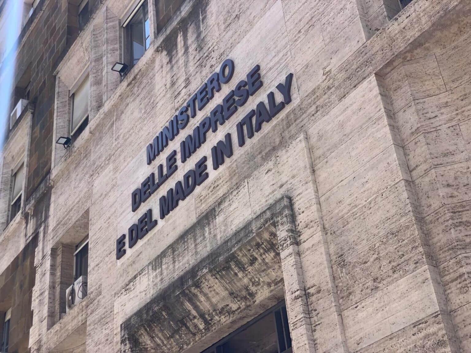 Iperammortamento 2026, le prime FAQ di Mimit e GSE - Innovation Post
